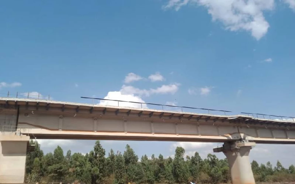 Thugs risk life and limb to ‘harvest’ SGR metals